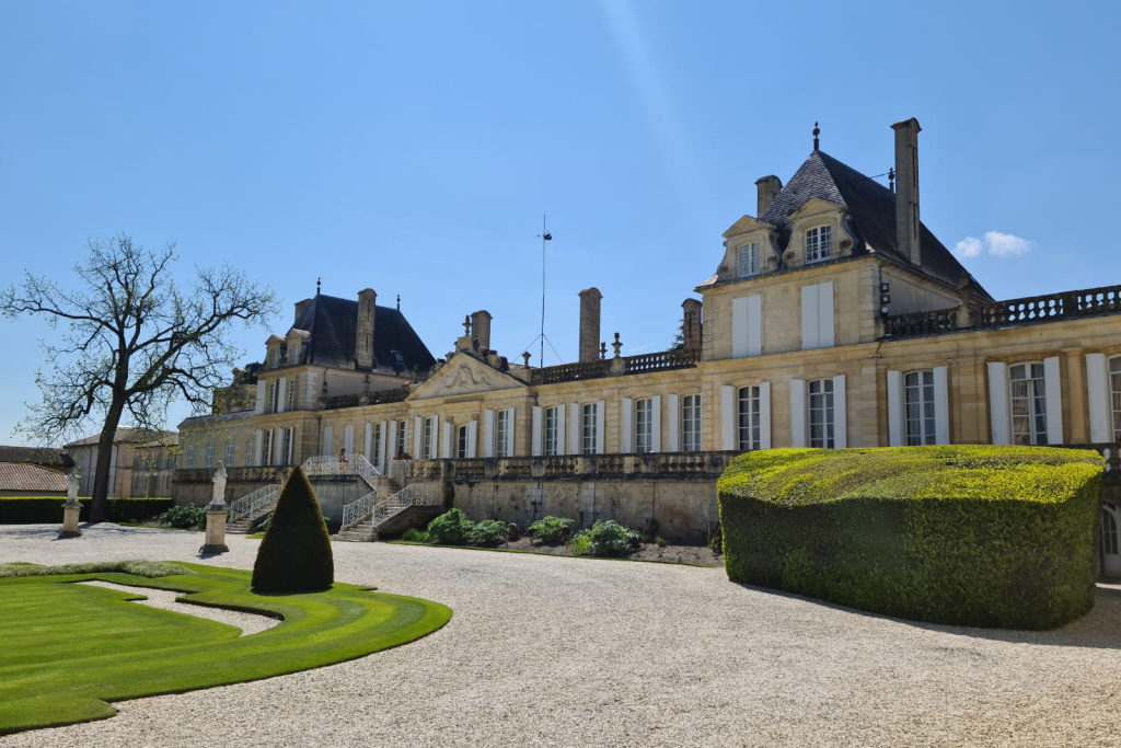 World’s Wine Capital: 5 Iconic Châteaux to Visit in Bordeaux